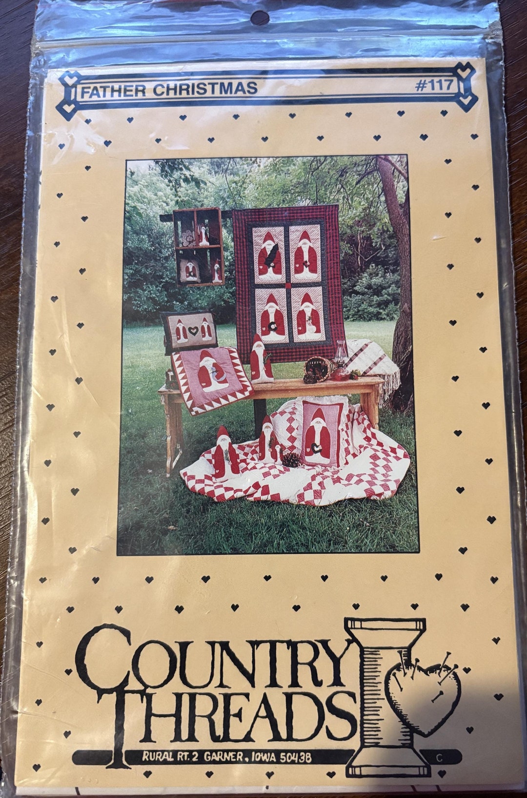 Father Christmas Quilt Pattern by Country Threads - Etsy