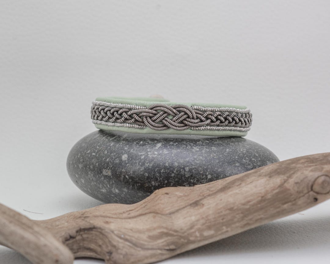 CARRICK BEND // Reindeer Leather / Sapmi / Sami Craft / Celtic Wake ...