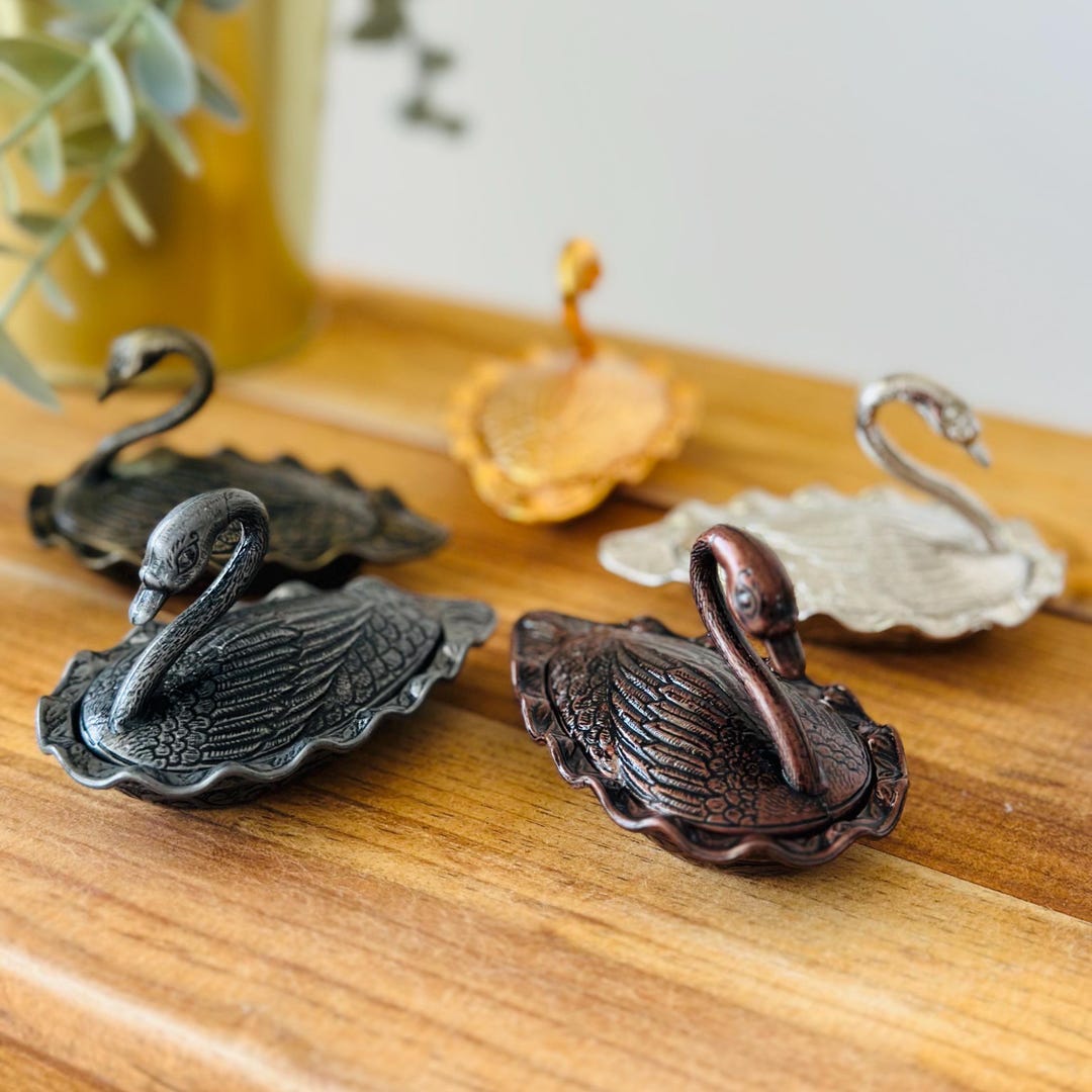 Elegant Metallic Swan Favor Boxes for Weddings, Baby Showers, and ...