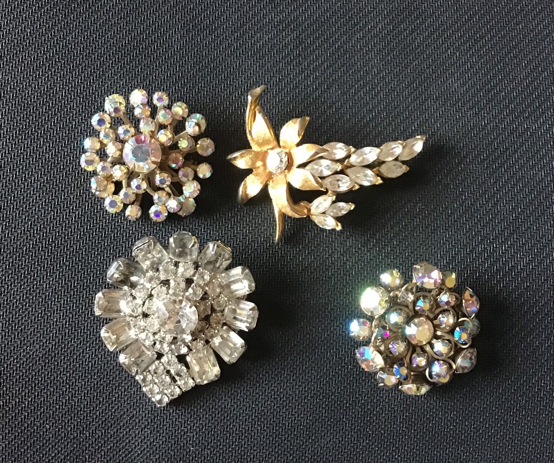 Bundle of Beautiful Rhinestone Brooches - Etsy