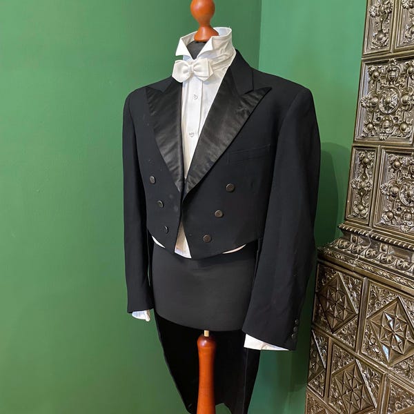 Tailcoat - Etsy
