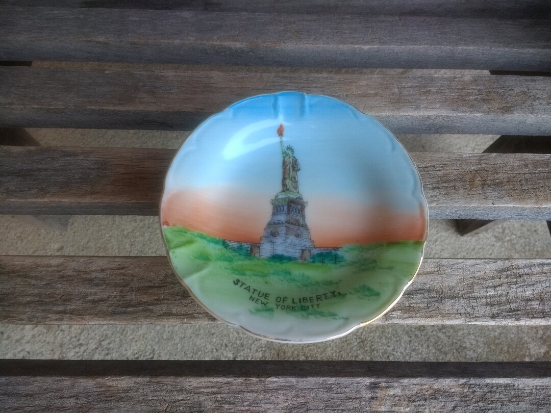 Vintage Statue of Liberty Porcelain Ashtray Retro New York City Decor ...