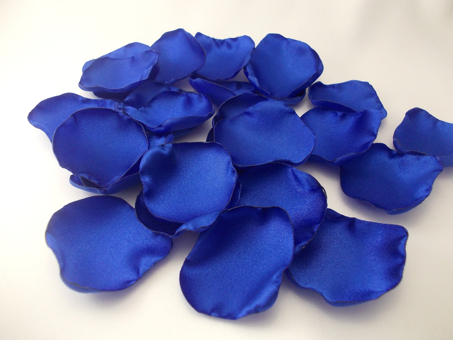 Royal Blue Satin Rose Petals Satin Wedding Petals Flower - Etsy