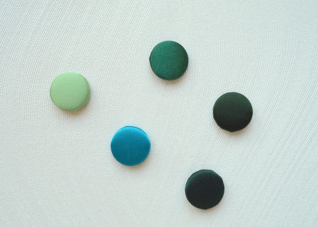 Handmade Emerald Green Silk Lapel Pin: Classic Boutonniere - Etsy
