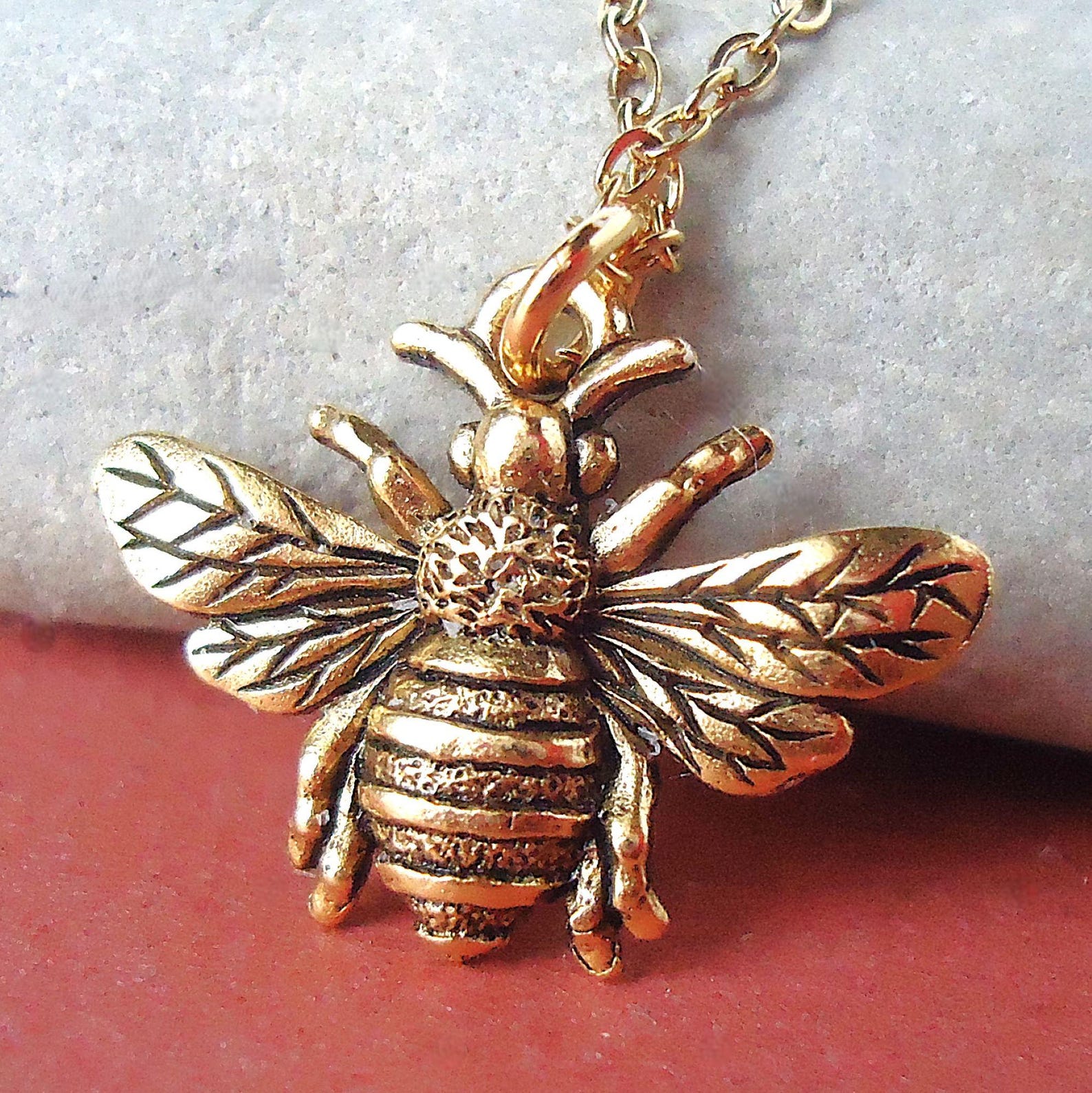 Honey Bee Pendant Necklace, Gold Chain, Bumble Bee, Gift, Handmade - Etsy