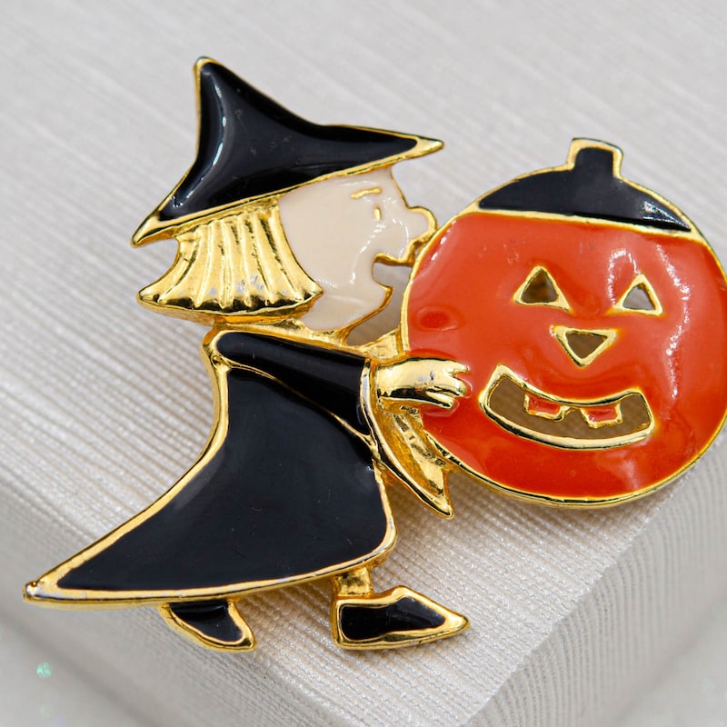 Halloween Brooch - Etsy