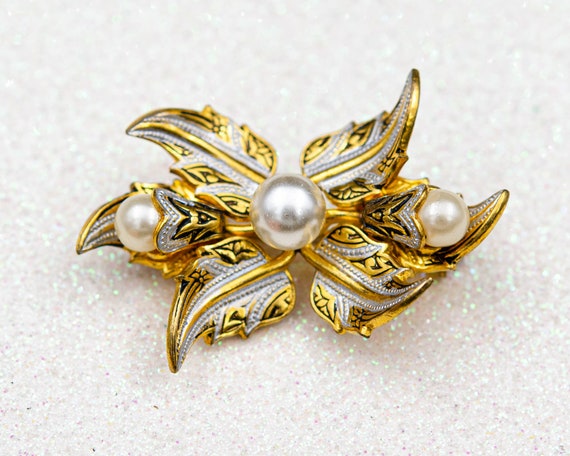 Vintage Spanish Damascene gold flower brooch Ivory pe… - Gem