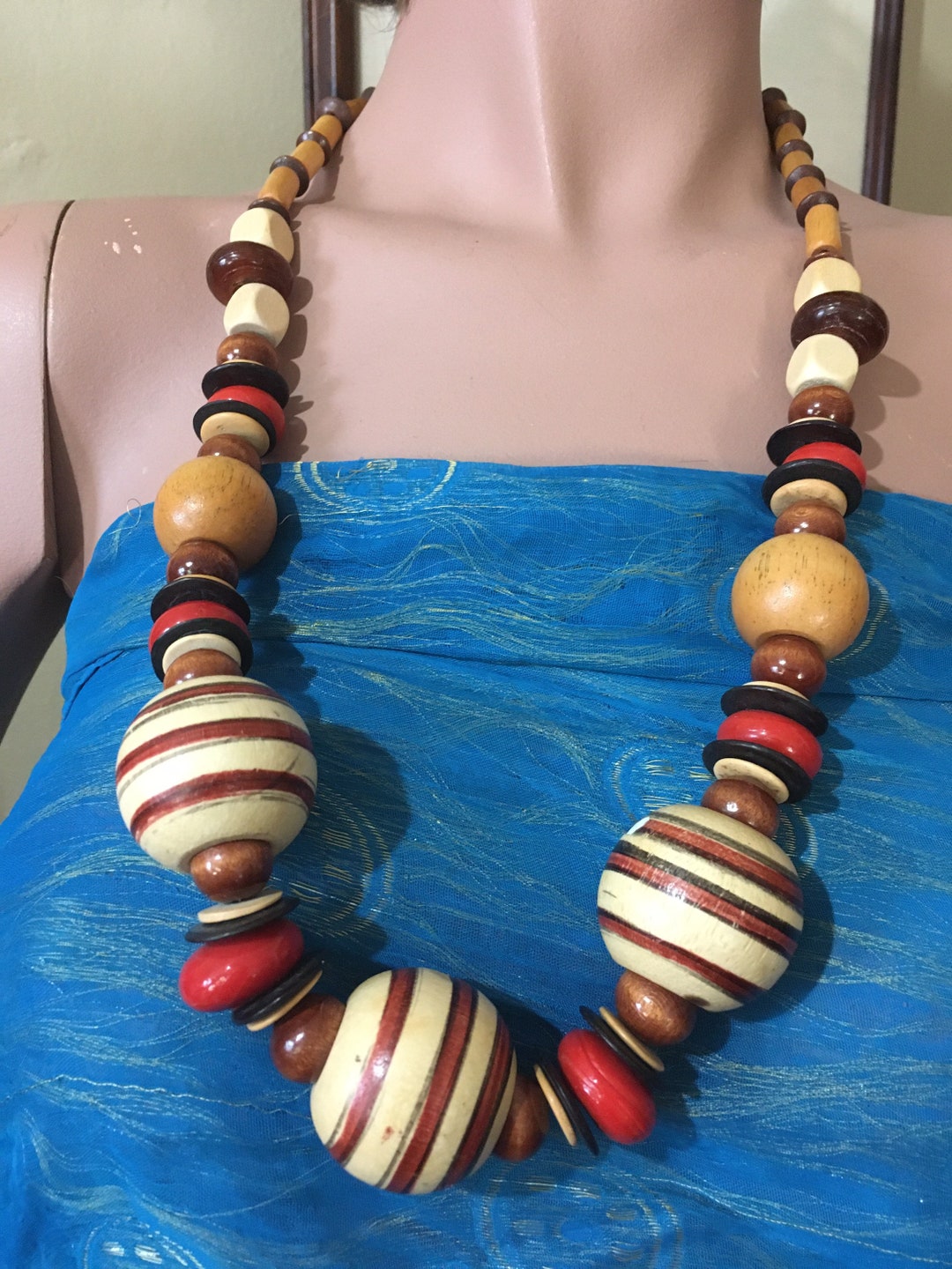 Large Retro Wooden Bead Necklace - Etsy