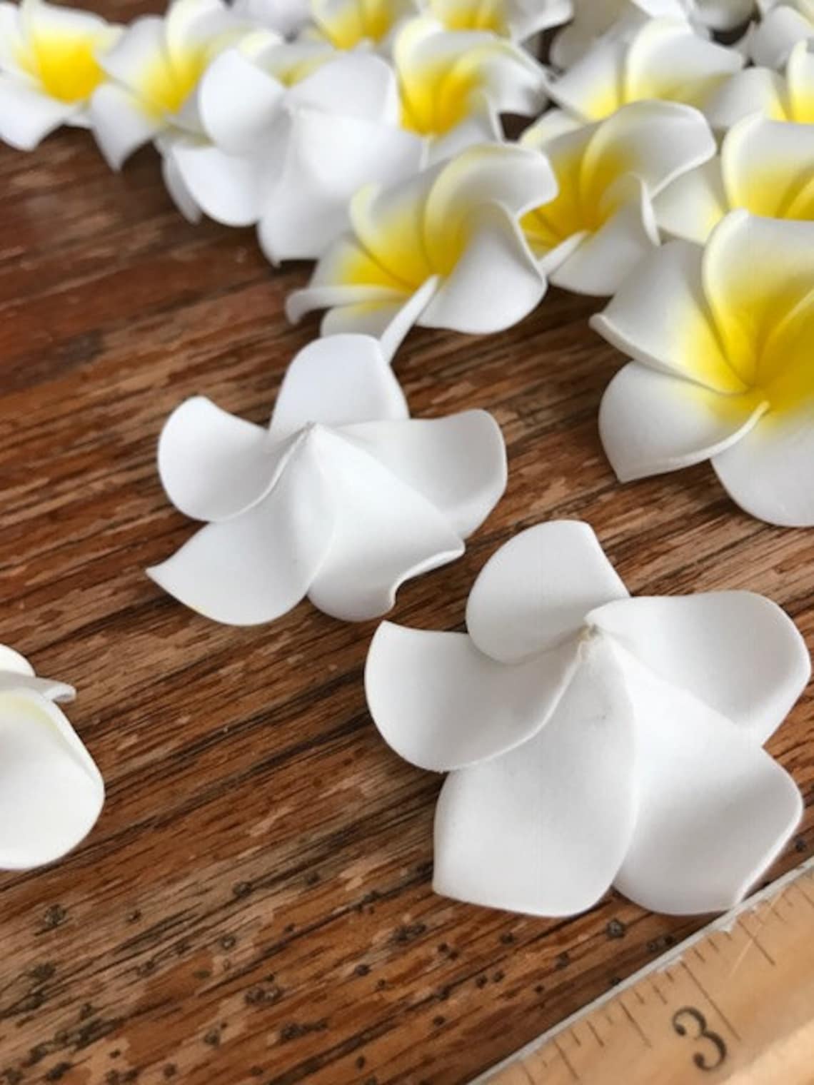 Luau Hawaiian Flowers Fake Plumeria Lot of 25 Foam Small - Etsy