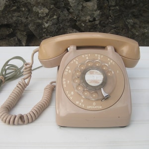 Classic Beige AUTOMATIC ELECTRIC Rotary Dial Desk Telephone W/ Cord USA ...