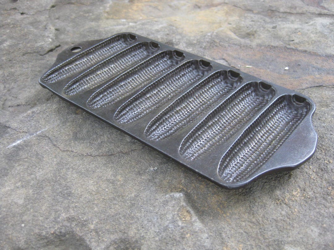 Vintage GRISWOLD #262 Cast Iron Mini Corn Stick Cornbread Pan Erie, PA ...