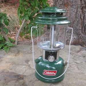 1979 COLEMAN 220J Forest Green Double Mantle Camping Lantern Model W/ Red Plastic Carrying Case ...