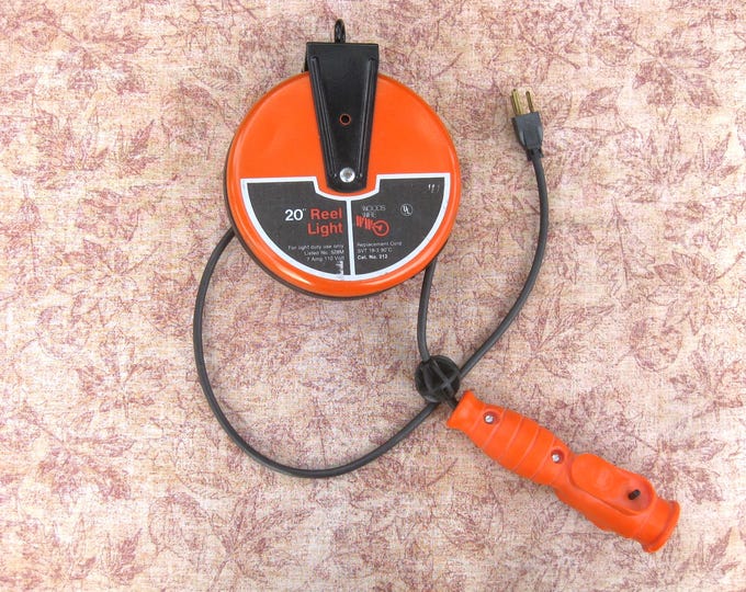 20 Ft. WOODS WIRE Retractable Reel Light Extension Cord Industrial Shop ...