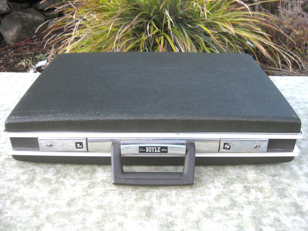 Retro BOYLE Attaché Slim Hard Shell Briefcase Olive Green Document Case ...