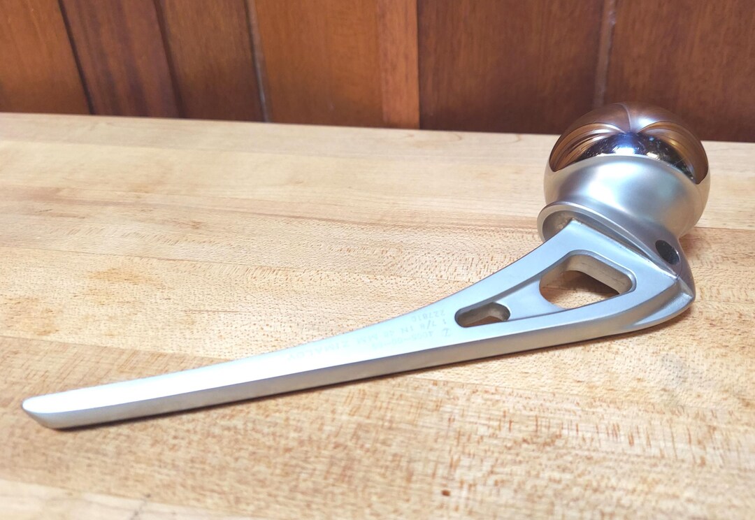 Artificial Hip Prosthesis, Zimmer Moore Type, Zimaloy, Medical Teaching ...