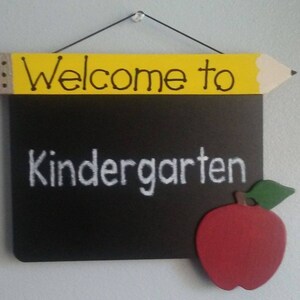 Welcome to Kindergarten Sign, Teacher Sign for Classroom Door, Teacher ...