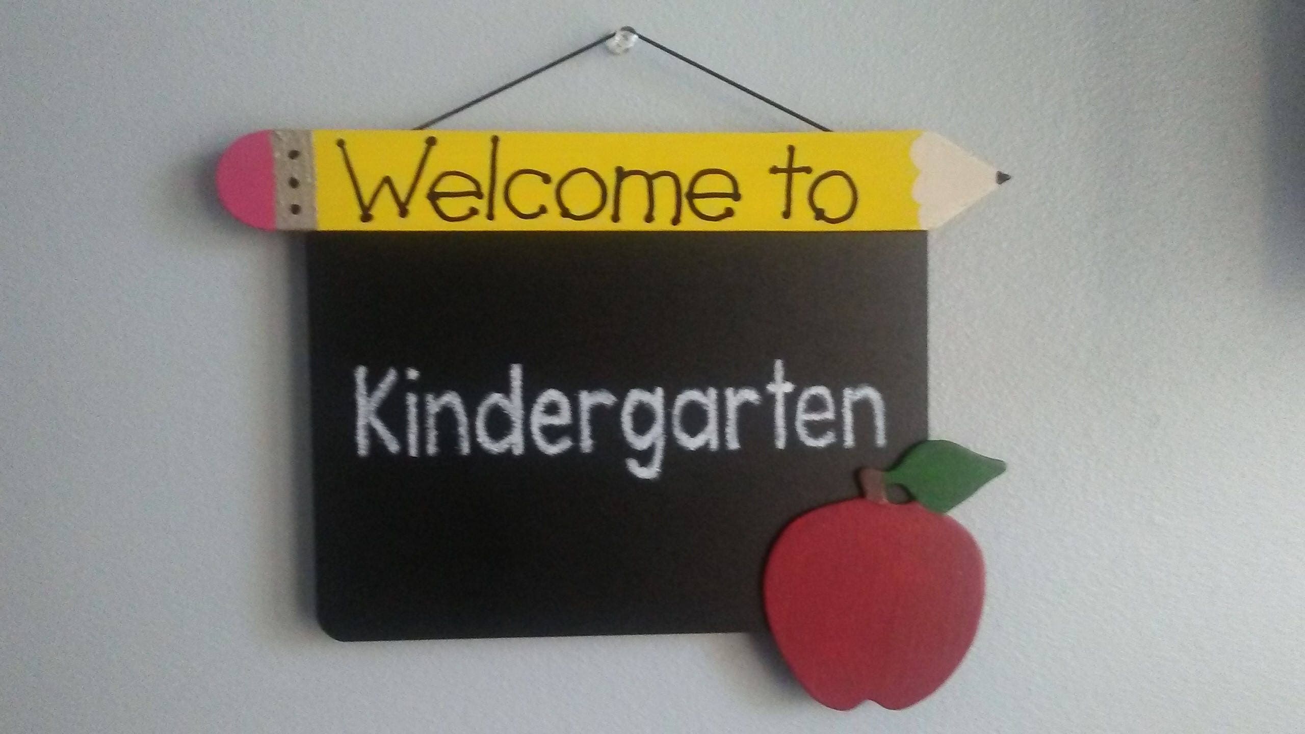Welcome to Kindergarten Sign, Teacher Sign for Classroom Door, Teacher ...