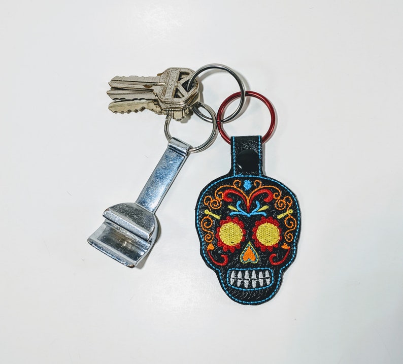 Sugar Skull Keychain, Day of the Dead Keychain, Skull Accessory, Skull ...