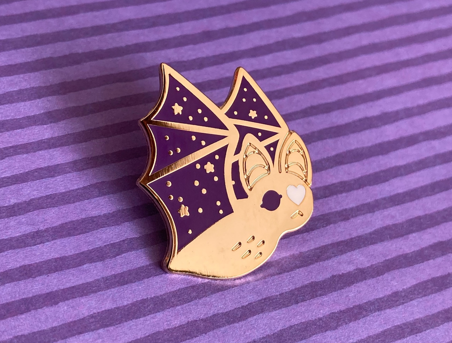Halloween Bat Gold Enamel Pin Badge black / Purple Wings | Etsy