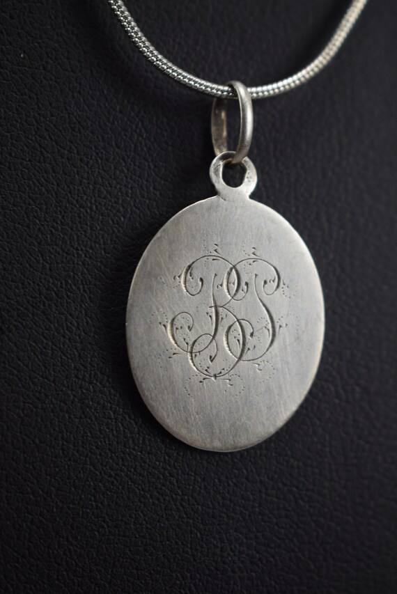 Virgin Mary Engraved Sterling Silver Medal Pendant Ne… - Gem