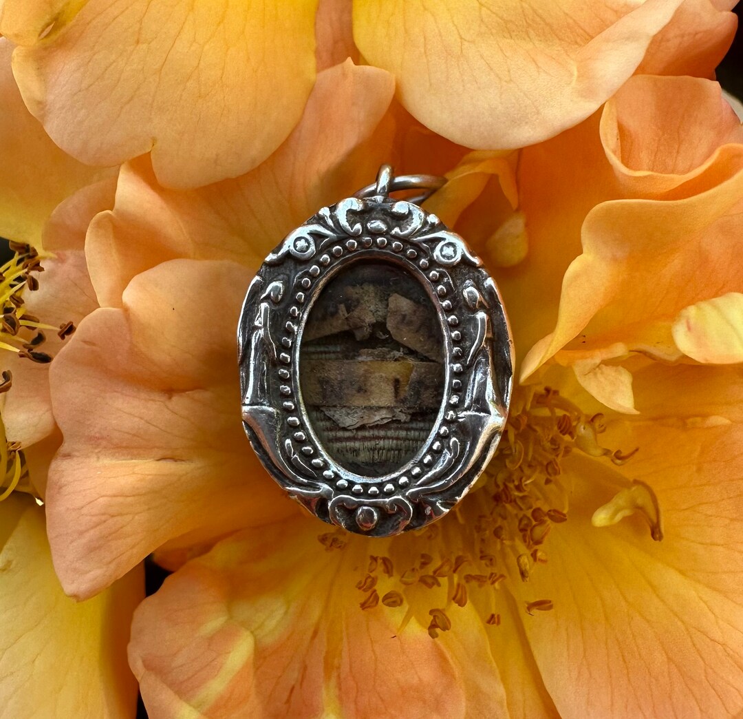 Rare 1800's Silver Reliquary Locket Pendant With Two Relics - Etsy