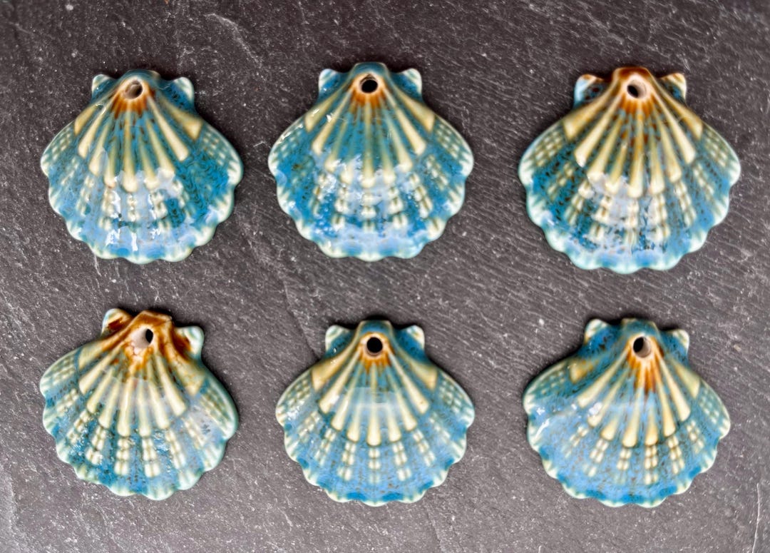 One Porcelain Scallop Shell Bead: Antique Blue Pendant, 29mm - Etsy