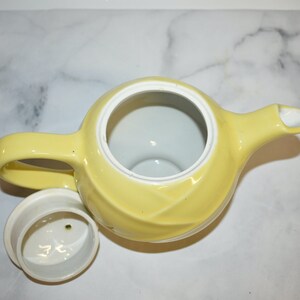 Vintage Hall Yellow Teapot, Moderne Teapot and Lid, Teapots by Hall ...
