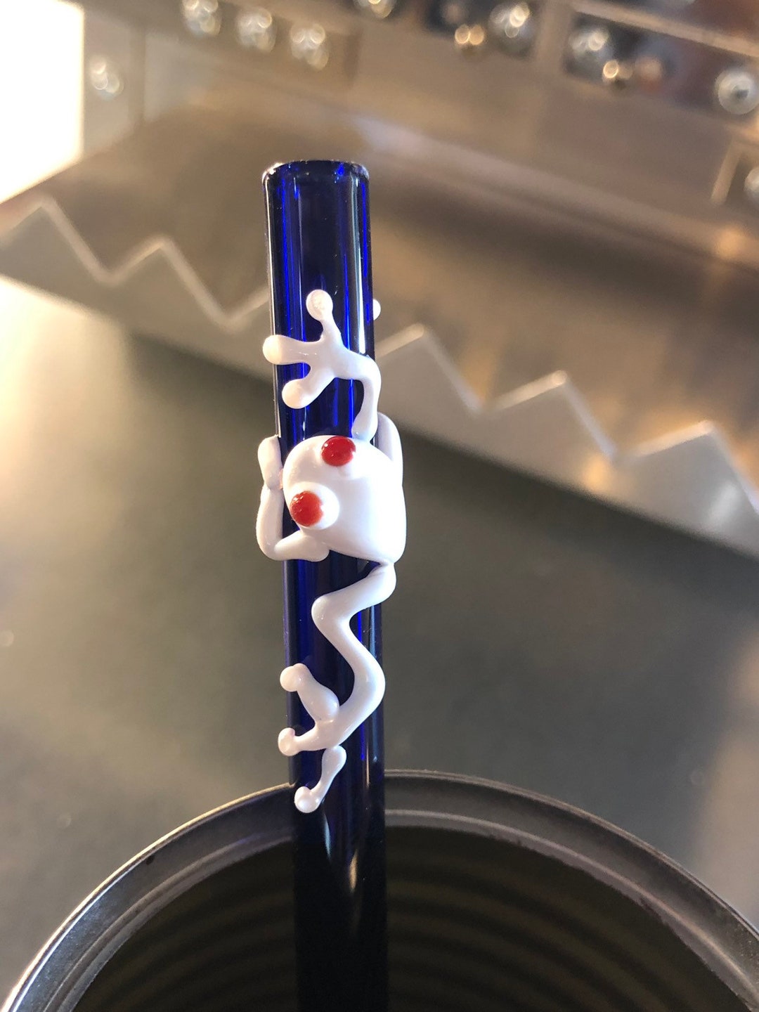 Frog Glass Straws, White Frog on Blue Glass, Red Eyes. - Etsy