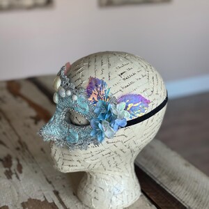 Blue Cinderella Masquerade Mask, Bridgerton Ball, Elegant Pearl Mask ...
