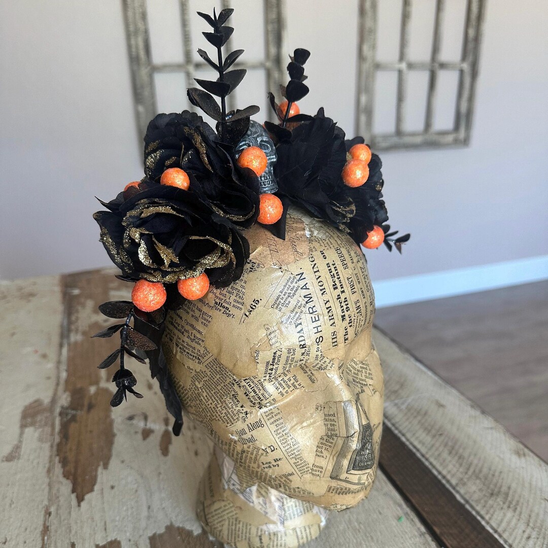 Skull Queen Fascinator, Halloween Headpiece, Spooky, Vampire Crown ...