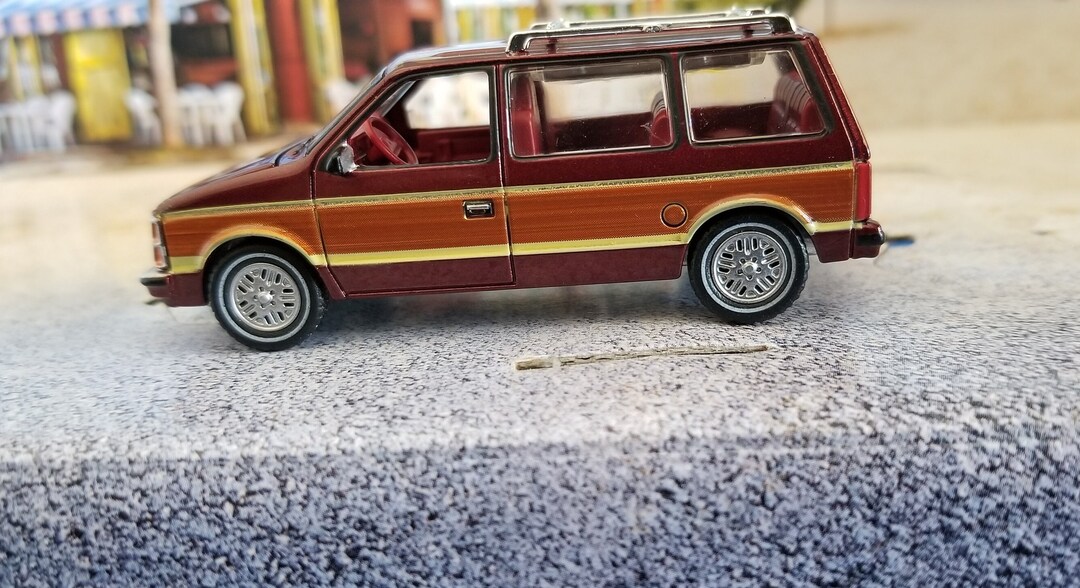 Christmas Ornament, 1984 Dodge Caravan Minivan Ornament Accessories ...