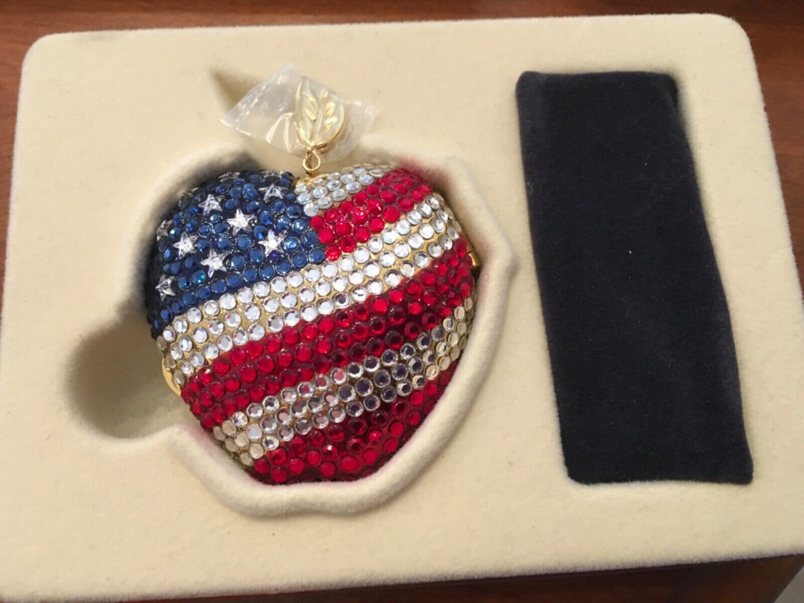 Vintage Estee Lauder Powder Compact Lucidity New York Spirit Apple NEW ...