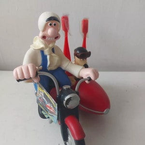Wallace & Gromit Motorbike Sidecar Figure Toothbrush Holder Aardman ...