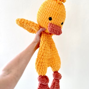 No-sew Dudley Duck Snuggler Crochet PATTERN || Duck Amigurumi Snuggler ...