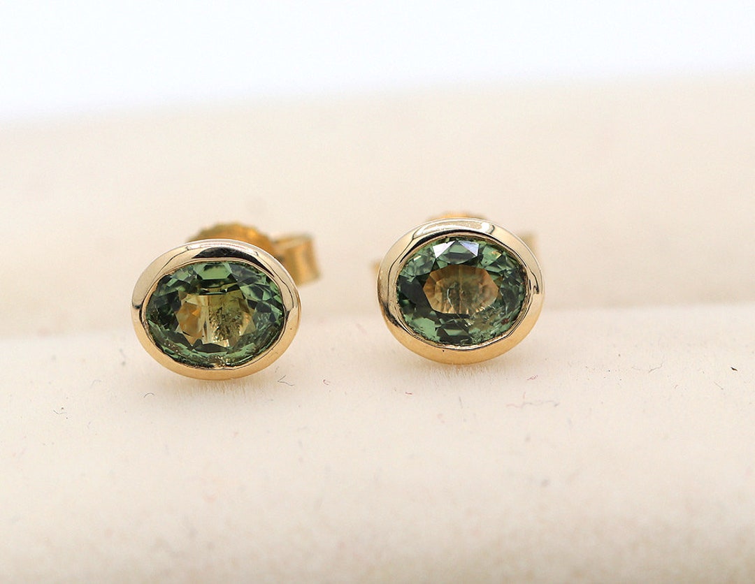 14K Yellow Gold Green Sapphire Earring - Etsy