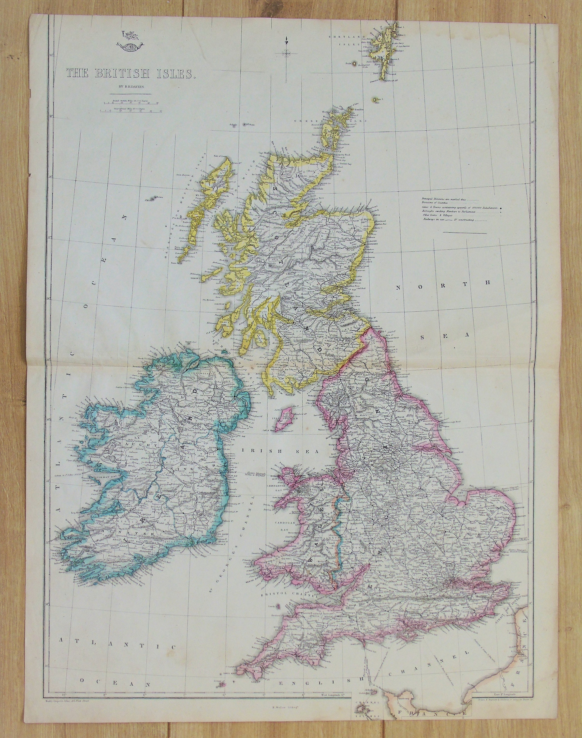 Globes & Maps Home Décor British Isles Population Antique Folding ...