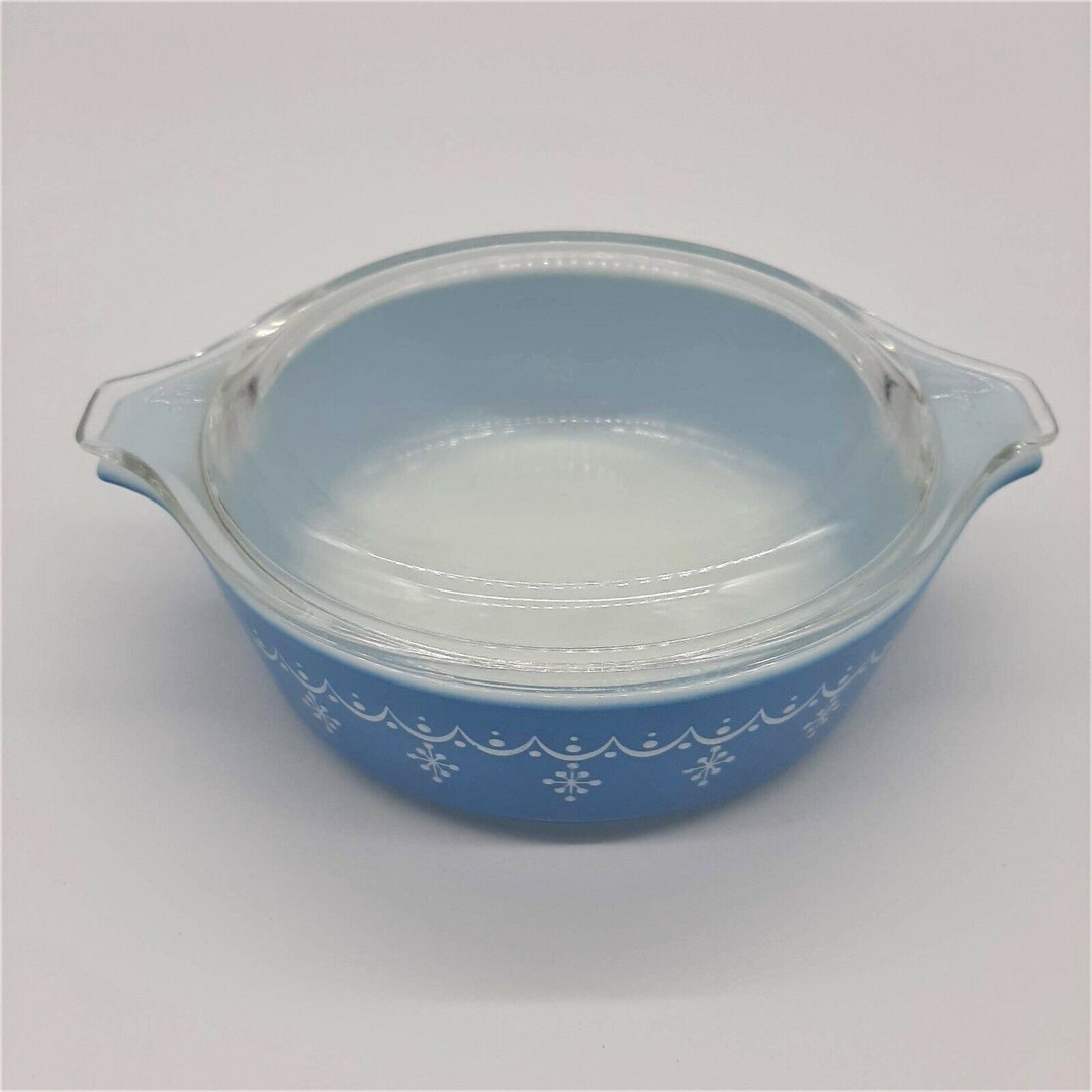 Vintage Pyrex Snowflake Garland Mini Casserole Dish - Etsy
