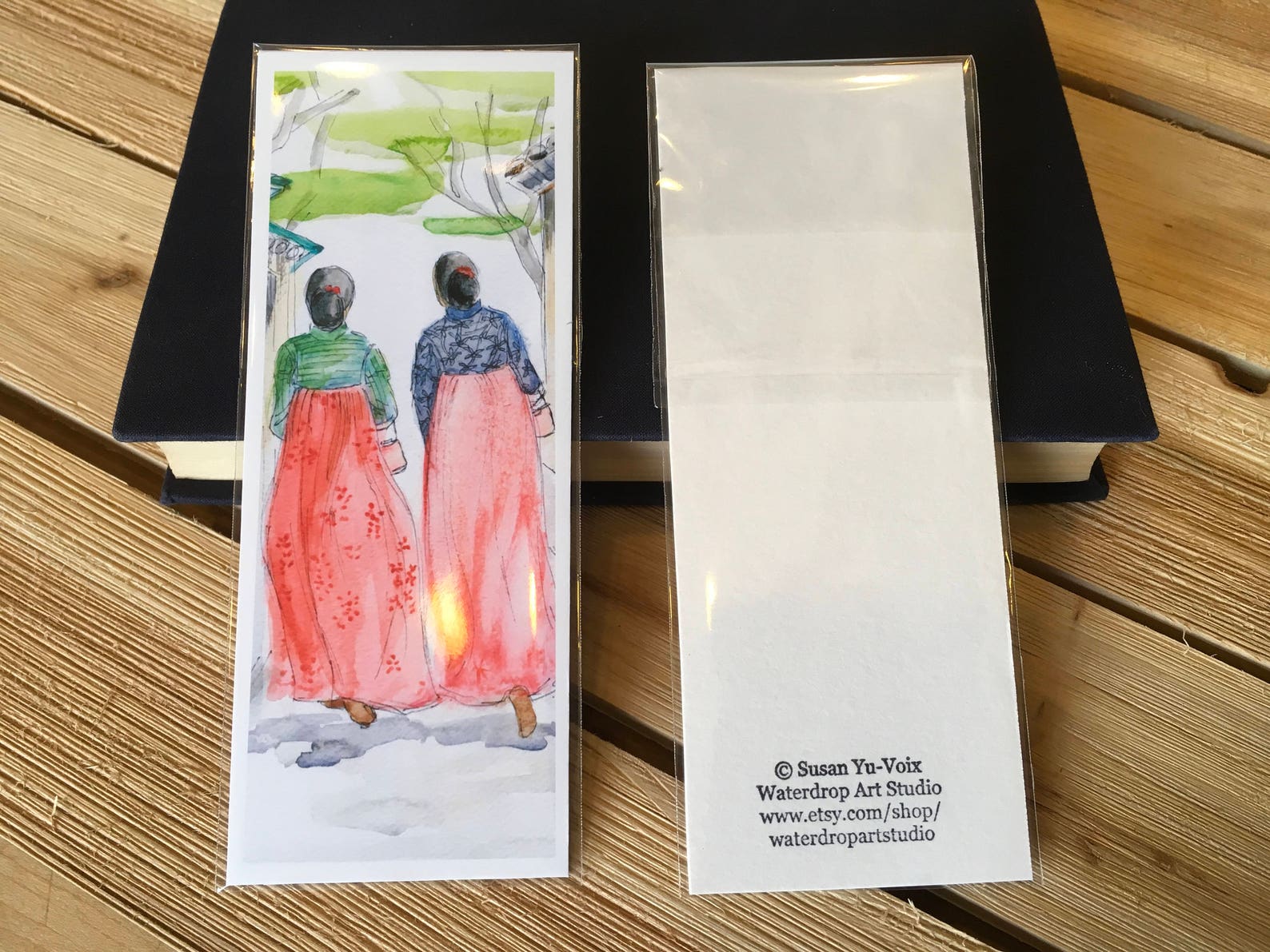 Bookmark ladies in Hambok Artsy Bookmark Booklovers Gift - Etsy