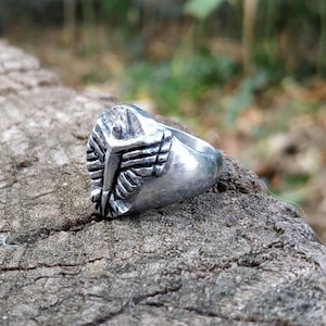 Silver Flying Bird Raven Charm Ring , Symbol of Wisdom and Prophesy Ancient Majestic Artefact ...