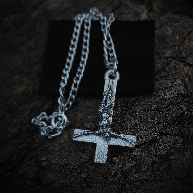 Upside Down Cross Chain - Etsy