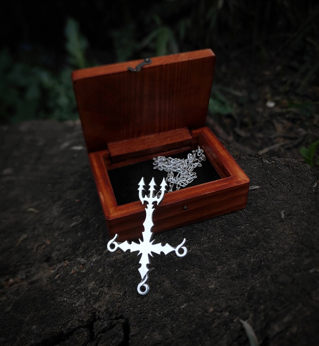 Upside Down Inverted Cross Necklace With Trident , Cable Style Chain ...