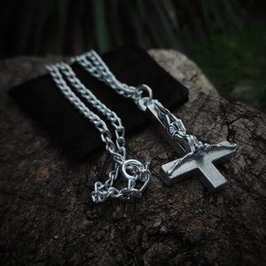 Big Inverted Crucifix Necklace , Giant Curbed Chain Upside Down Cross ...