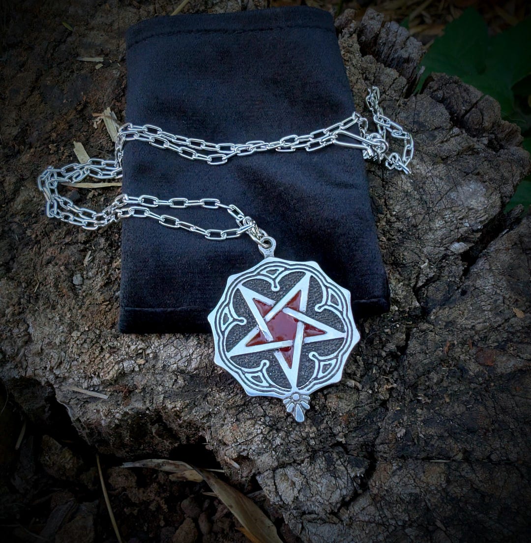 Gothic Pentagram Necklace for Witch: Inverted Pentacle With Metal Lace ...