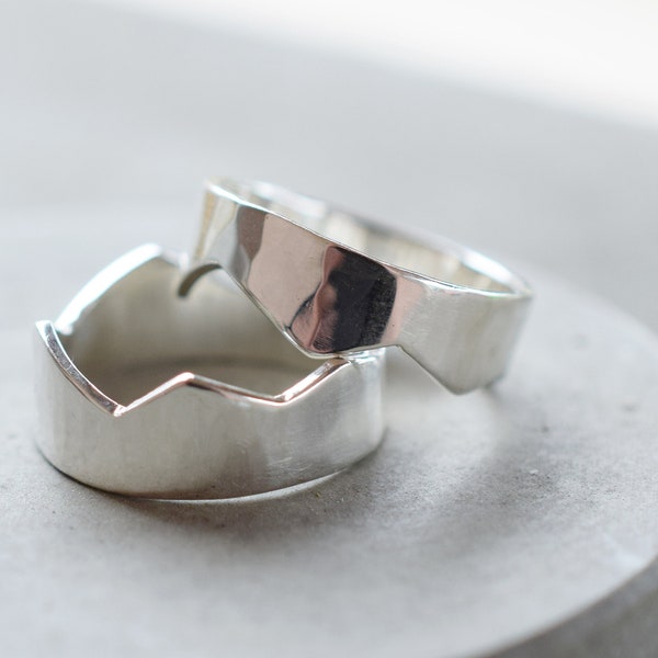 Interlocking Crown Ring - Etsy