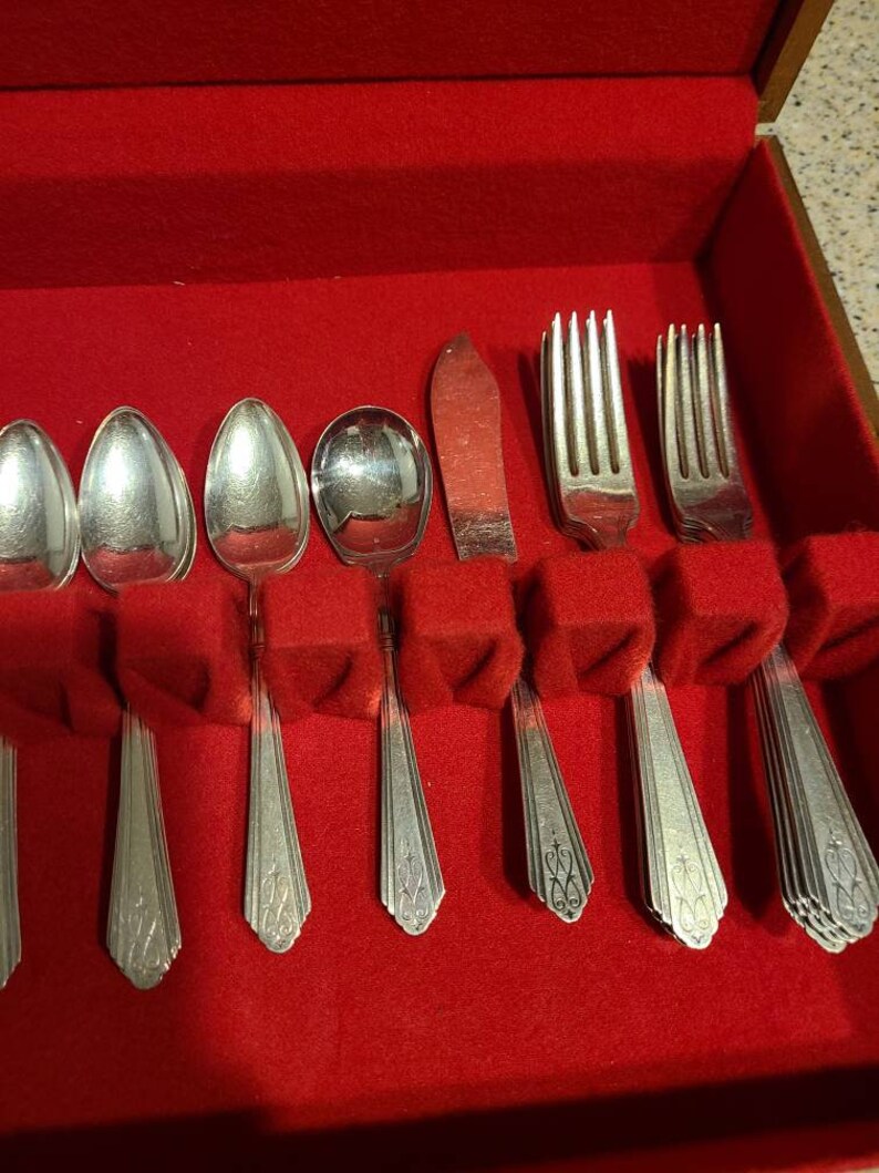 Winthrop Silverplate 23 Pc. Antique Flatware Set - Etsy