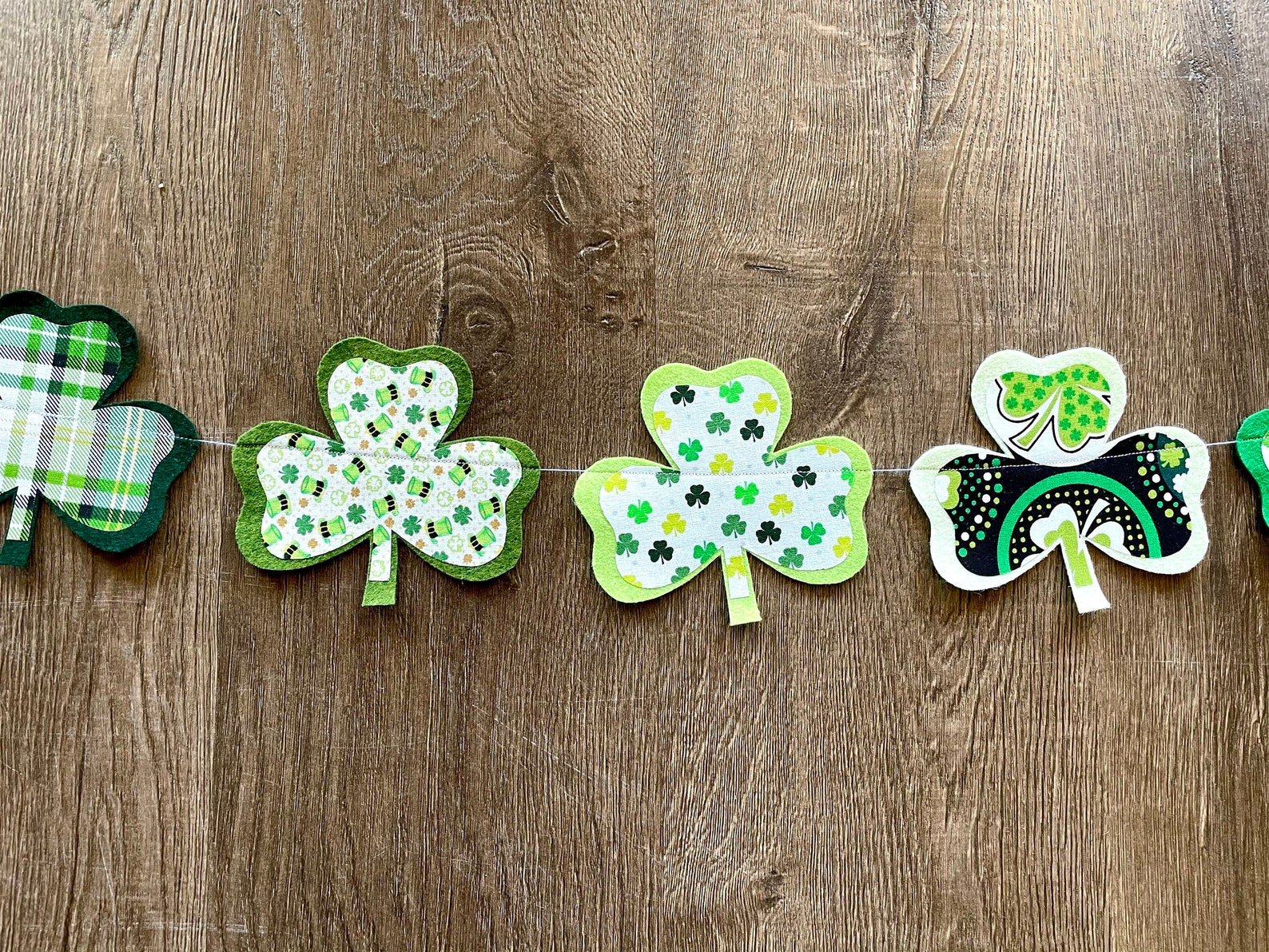 Large Shamrock Garland // Clover Garland // St. Patrick's - Etsy