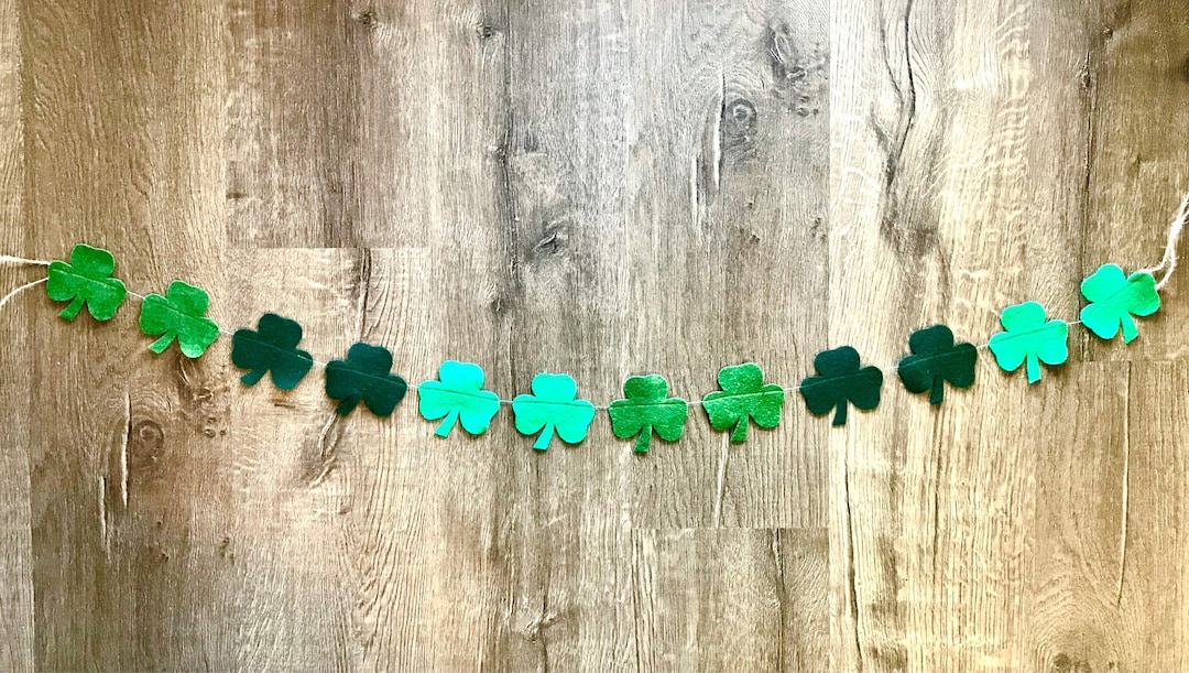 Shamrock Garland // Clover Garland // St. Patty's Day Garland // St ...