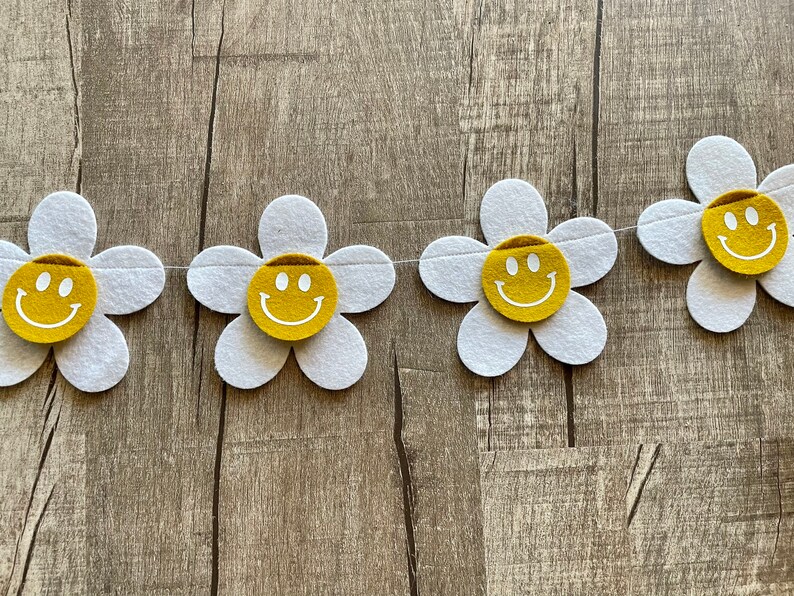 Groovy Flower Garland // Smiley Flower Garland //. Smiley Face | Etsy