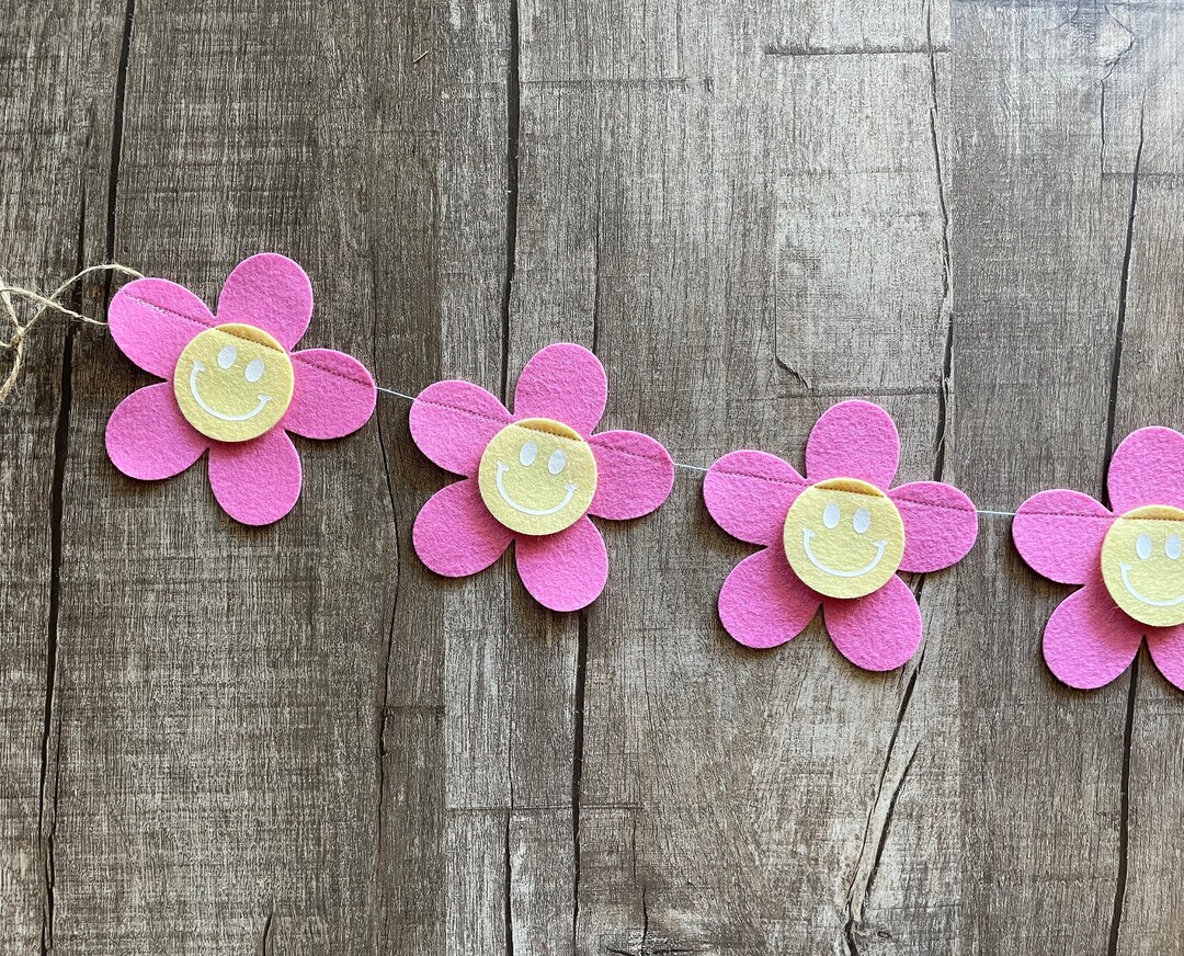 Groovy Flower Garland // Smiley Flower Garland //. Smiley Face - Etsy