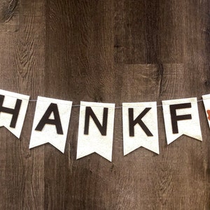 Thankful Pennant Banner // Thanksgiving Pennant Banner // Pennant ...